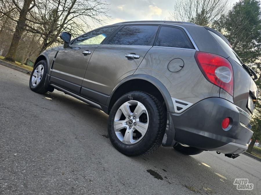 Grey Opel Antara 2007 in Radviliskis, with an engine capacity of 2.00 L and mileage of 237 thousand km for 2850 €, photo 14 on AUTOMOTO.COM.LV