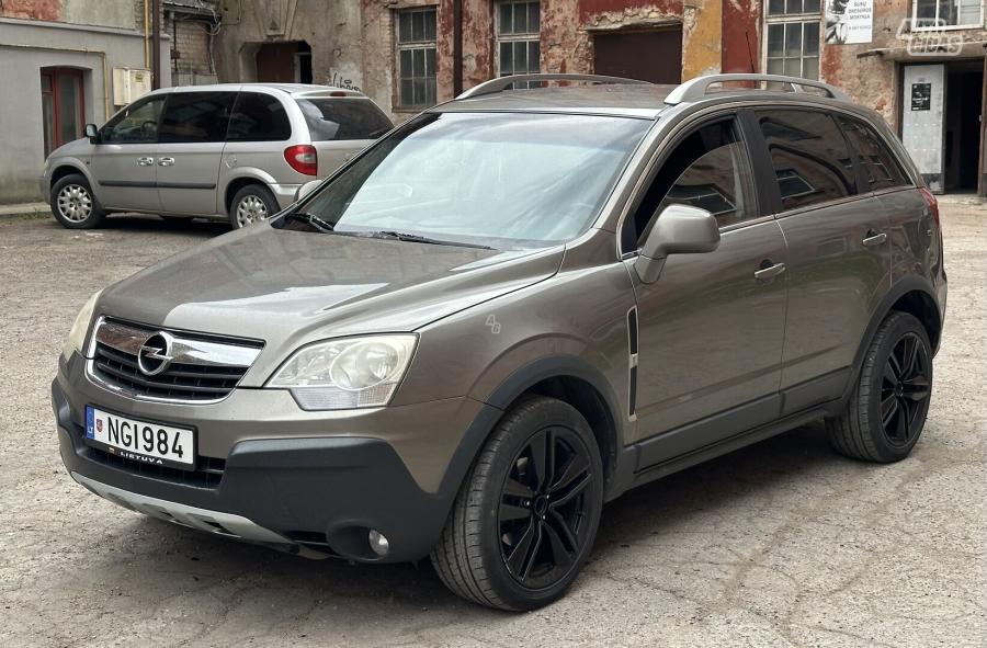 Pelēks Opel Antara 2007 Šauļi, ar dzinēja tilpumu 2.40 L un nobraukumu 290 tūkst. km par 2750 €, foto 1 vietnē AUTOMOTO.COM.LV