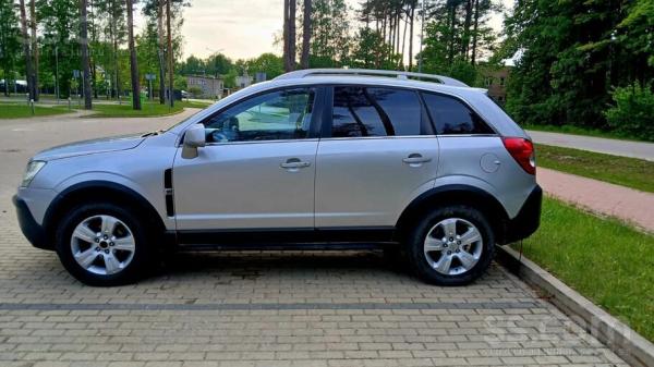 Pelēks Opel Antara 2007 Ogre, ar dzinēja tilpumu 2.40 L un nobraukumu 317 tūkst. km par 3050 €, foto 4 vietnē AUTOMOTO.COM.LV