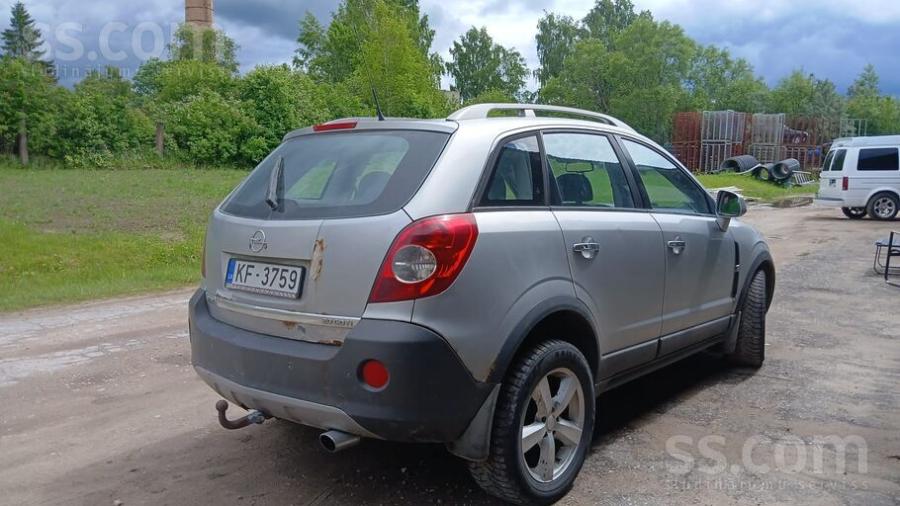 Grey Opel Antara 2007 in Cesis, with an engine capacity of 2.00 L and mileage of 0 thousand km for 750 €, photo 4 on AUTOMOTO.COM.LV