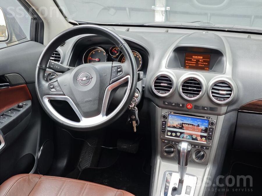 Pelēks Opel Antara 2007 Ogre, ar dzinēja tilpumu 2.00 L un nobraukumu 259 tūkst. km par 3795 €, foto 13 vietnē AUTOMOTO.COM.LV