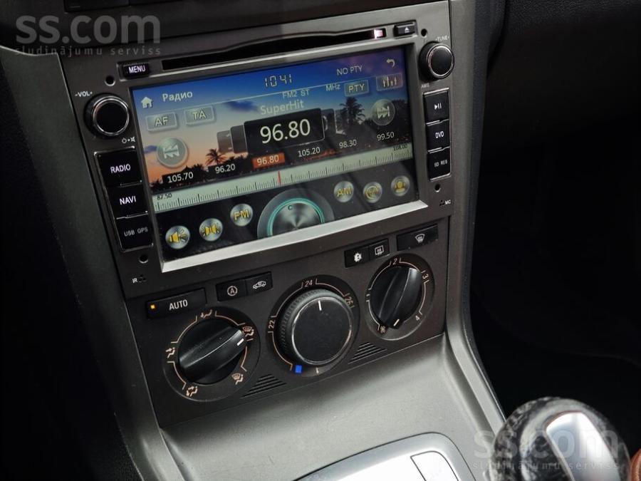 Pelēks Opel Antara 2007 Ogre, ar dzinēja tilpumu 2.00 L un nobraukumu 259 tūkst. km par 3795 €, foto 15 vietnē AUTOMOTO.COM.LV