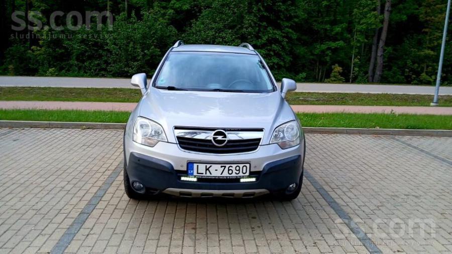 Grey Opel Antara 2007 in Ogre, with an engine capacity of 2.40 L and mileage of 323 thousand km for 2995 €, photo 7 on AUTOMOTO.COM.LV