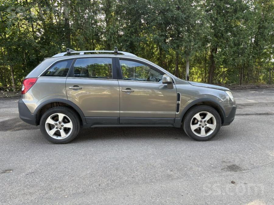Pelēks Opel Antara 2007 Ogre, ar dzinēja tilpumu 2.00 L un nobraukumu 222 tūkst. km par 2280 €, foto 3 vietnē AUTOMOTO.COM.LV
