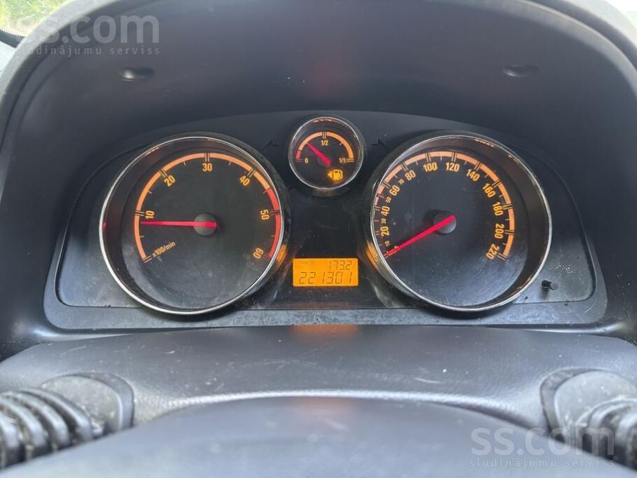 Pelēks Opel Antara 2007 Ogre, ar dzinēja tilpumu 2.00 L un nobraukumu 222 tūkst. km par 2280 €, foto 16 vietnē AUTOMOTO.COM.LV