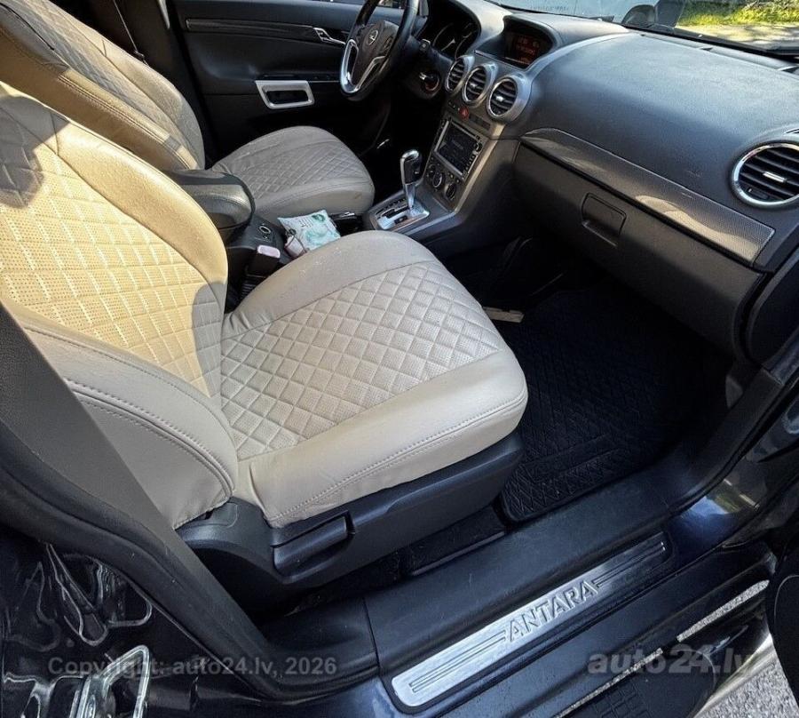 Grey Opel Antara 2007 in Tallinn, with an engine capacity of 2.00 L and mileage of 344 thousand km for 2000 €, photo 1 on AUTOMOTO.COM.LV