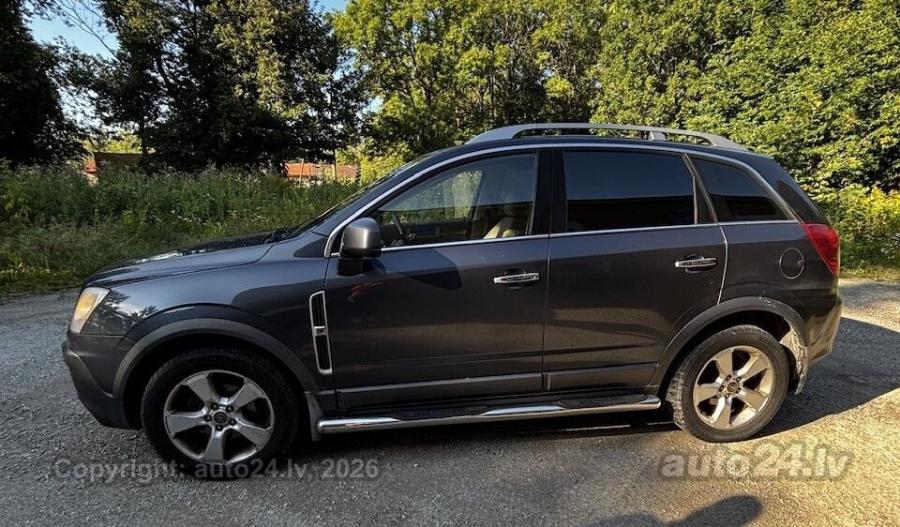 Grey Opel Antara 2007 in Tallinn, with an engine capacity of 2.00 L and mileage of 344 thousand km for 2000 €, photo 3 on AUTOMOTO.COM.LV
