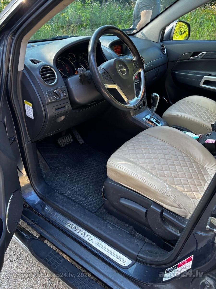 Grey Opel Antara 2007 in Tallinn, with an engine capacity of 2.00 L and mileage of 344 thousand km for 2000 €, photo 13 on AUTOMOTO.COM.LV