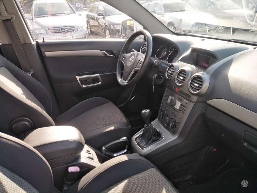 Grey Opel Antara 2007 in Kaunas, with an engine capacity of 2.00 L and mileage of 250 thousand km for 2350 €, photo 6 on AUTOMOTO.COM.LV
