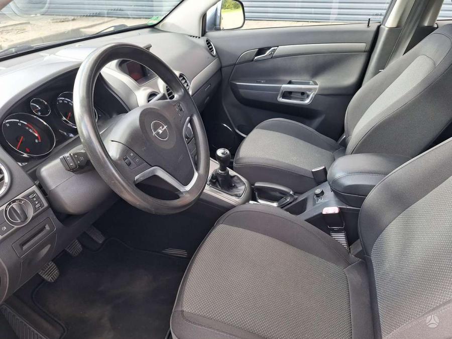 Grey Opel Antara 2007 in Telschi, with an engine capacity of 1.99 L and mileage of 201 thousand km for 3100 €, photo 9 on AUTOMOTO.COM.LV