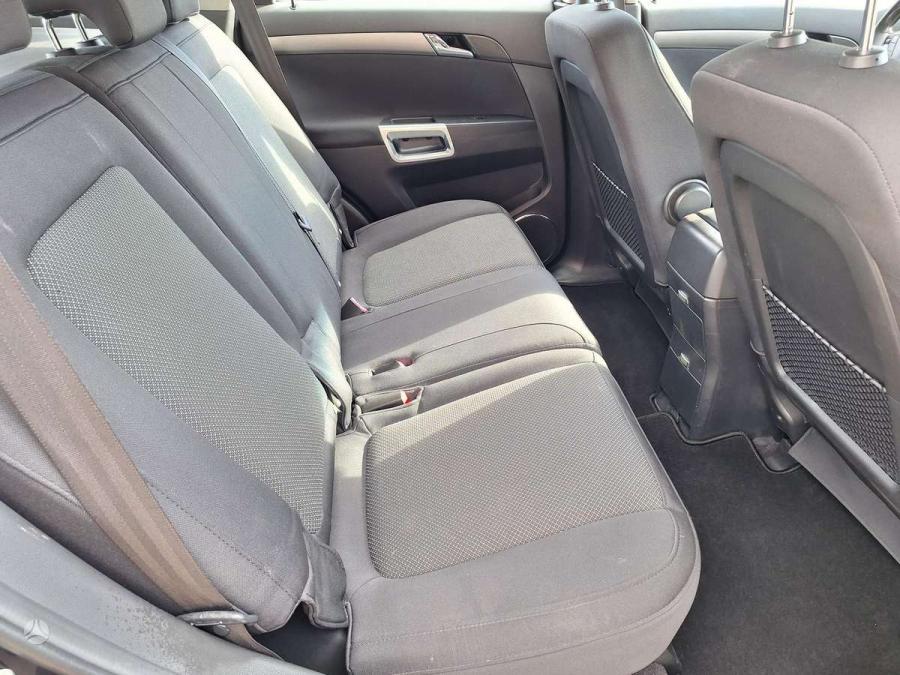 Grey Opel Antara 2007 in Telschi, with an engine capacity of 1.99 L and mileage of 201 thousand km for 3100 €, photo 10 on AUTOMOTO.COM.LV