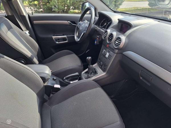 Grey Opel Antara 2007 in Telschi, with an engine capacity of 1.99 L and mileage of 201 thousand km for 3100 €, photo 11 on AUTOMOTO.COM.LV