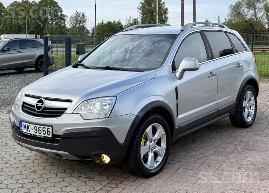 Grey Opel Antara 2007 in Riga, with an engine capacity of 2.00 L and mileage of 237 thousand km for 2290 €, photo 1 on AUTOMOTO.COM.LV