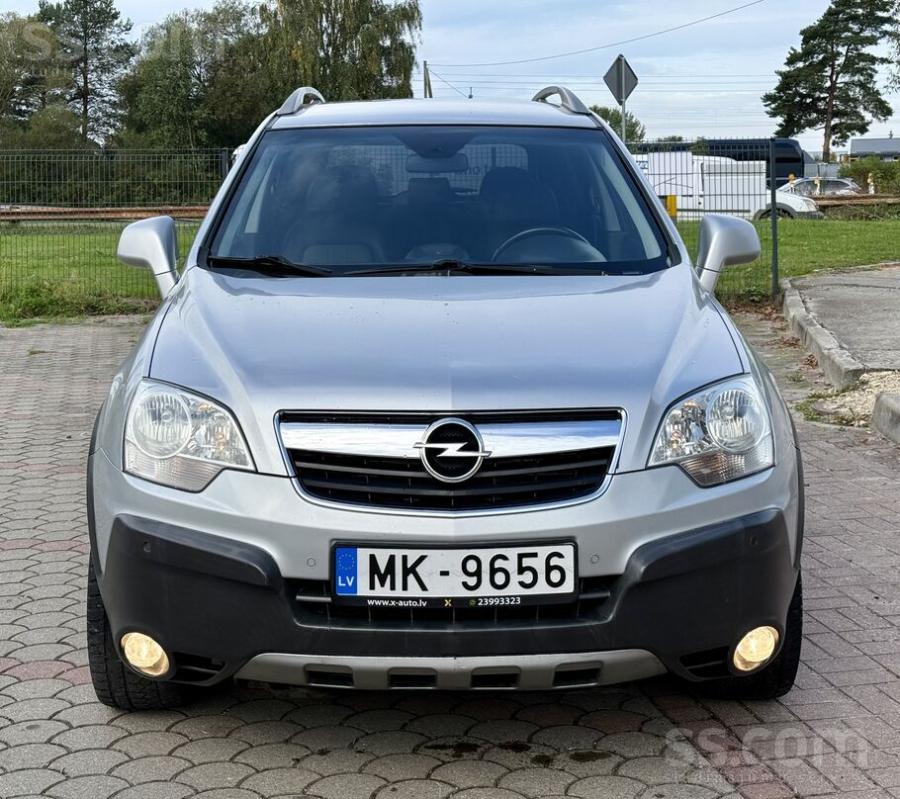 Grey Opel Antara 2007 in Riga, with an engine capacity of 2.00 L and mileage of 237 thousand km for 2290 €, photo 3 on AUTOMOTO.COM.LV