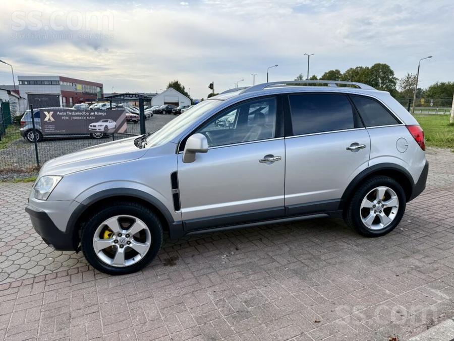 Grey Opel Antara 2007 in Riga, with an engine capacity of 2.00 L and mileage of 237 thousand km for 2290 €, photo 6 on AUTOMOTO.COM.LV