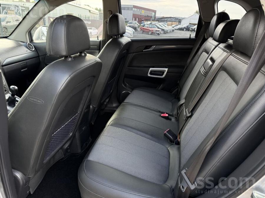 Grey Opel Antara 2007 in Riga, with an engine capacity of 2.00 L and mileage of 237 thousand km for 2290 €, photo 16 on AUTOMOTO.COM.LV