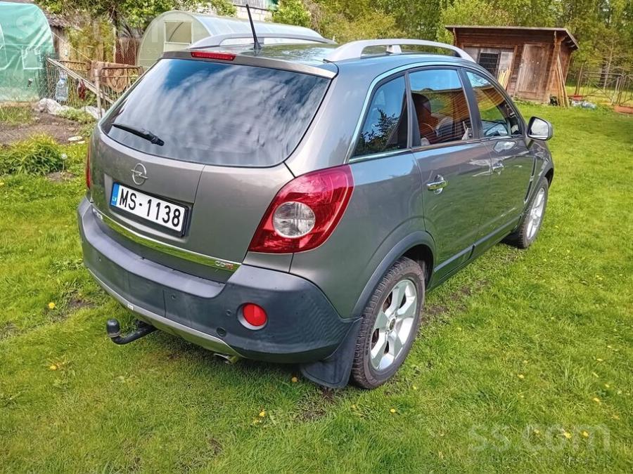 Pelēks Opel Antara 2007 Jūrmala, ar dzinēja tilpumu 2.00 L un nobraukumu 193 tūkst. km par 3150 €, foto 7 vietnē AUTOMOTO.COM.LV