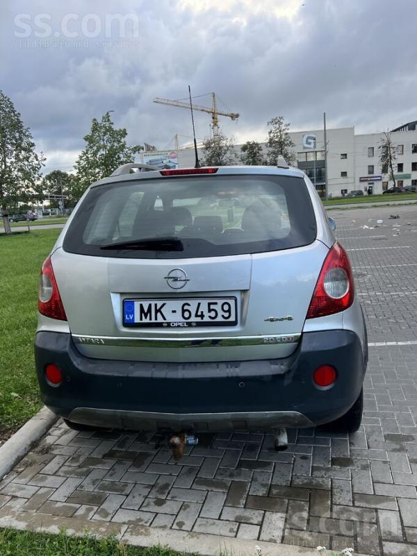 Pelēks Opel Antara 2007 Rīga, ar dzinēja tilpumu 2.00 L un nobraukumu 224 tūkst. km par 2500 €, foto 5 vietnē AUTOMOTO.COM.LV