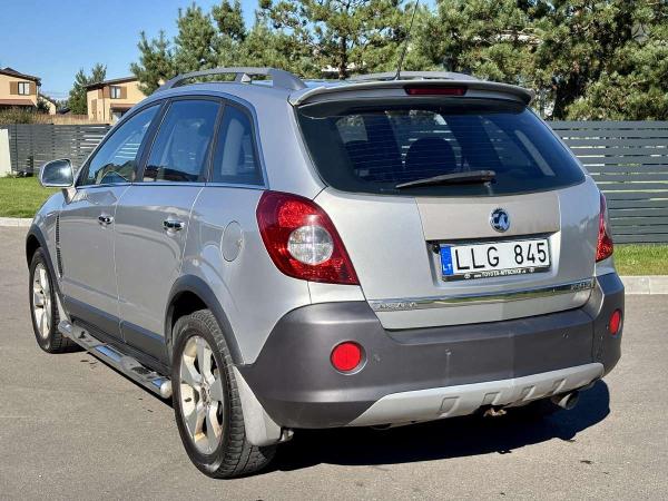 Pelēks Opel Antara 2008 Viļņa, ar dzinēja tilpumu 1.99 L un nobraukumu 270 tūkst. km par 3300 €, foto 3 vietnē AUTOMOTO.COM.LV