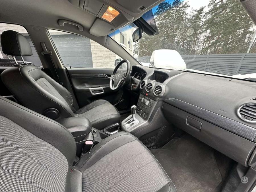 Pelēks Opel Antara 2008 Viļņa, ar dzinēja tilpumu 1.99 L un nobraukumu 296 tūkst. km par 2950 €, foto 6 vietnē AUTOMOTO.COM.LV