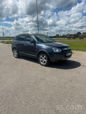 Pelēks Opel Antara 2008 Ventspils, ar dzinēja tilpumu 2.00 L un nobraukumu 339 tūkst. km par 2990 €, foto  vietnē AUTOMOTO.COM.LV