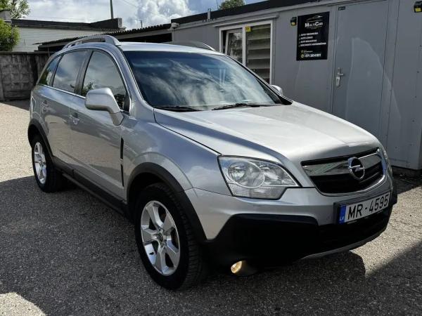Grey Opel Antara 2008 in Daugavpils, with an engine capacity of 2.00 L and mileage of 196 thousand km for 4350 €, photo 1 on AUTOMOTO.COM.LV