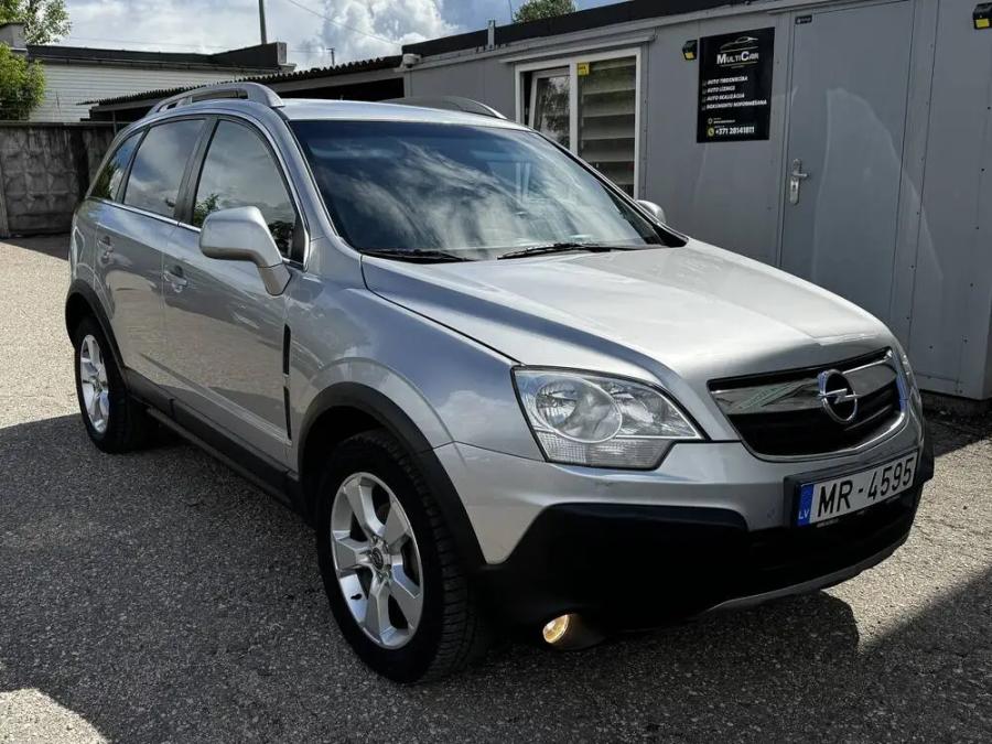 Grey Opel Antara 2008 in Daugavpils, with an engine capacity of 2.00 L and mileage of 196 thousand km for 4350 €, photo 1 on AUTOMOTO.COM.LV