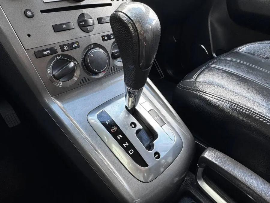 Grey Opel Antara 2008 in Daugavpils, with an engine capacity of 2.00 L and mileage of 196 thousand km for 4350 €, photo 18 on AUTOMOTO.COM.LV