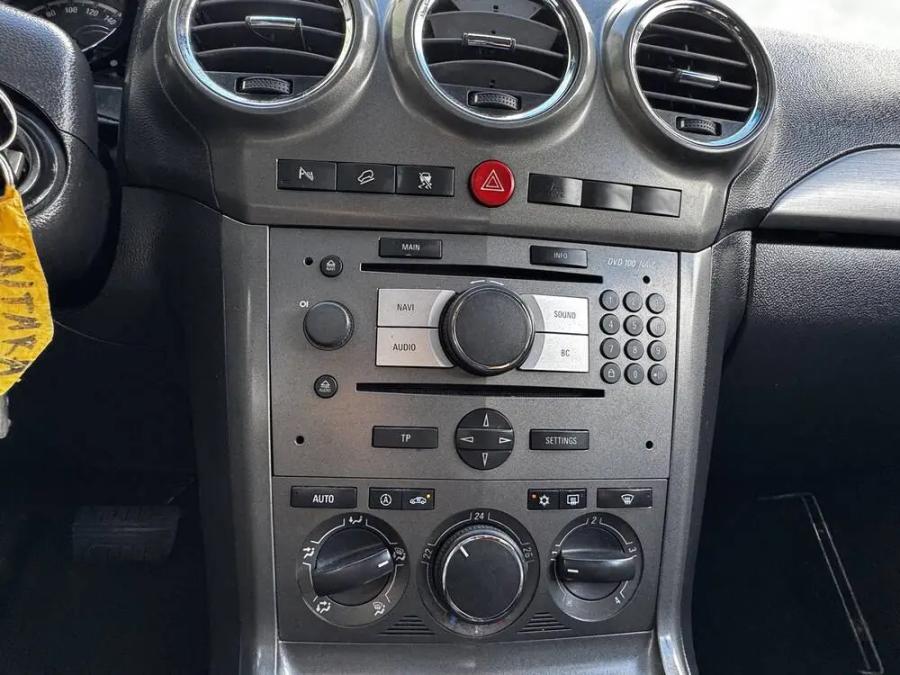 Grey Opel Antara 2008 in Daugavpils, with an engine capacity of 2.00 L and mileage of 196 thousand km for 4350 €, photo 19 on AUTOMOTO.COM.LV