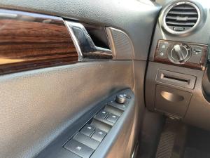 Pelēks Opel Antara 2008 Talsi, ar dzinēja tilpumu 2.00 L un nobraukumu 277 tūkst. km par 3600 €, foto 16 vietnē AUTOMOTO.COM.LV