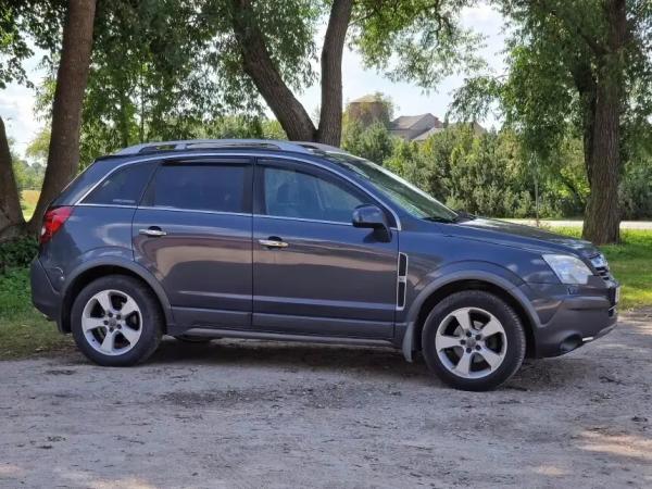 Grey Opel Antara 2008 in Grobiņa, with an engine capacity of 2.00 L and mileage of 0 thousand km for 4800 €, photo 6 on AUTOMOTO.COM.LV