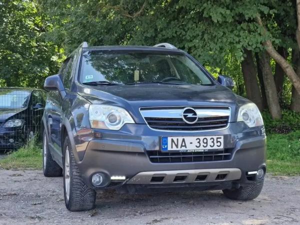 Grey Opel Antara 2008 in Grobiņa, with an engine capacity of 2.00 L and mileage of 0 thousand km for 4800 €, photo 8 on AUTOMOTO.COM.LV