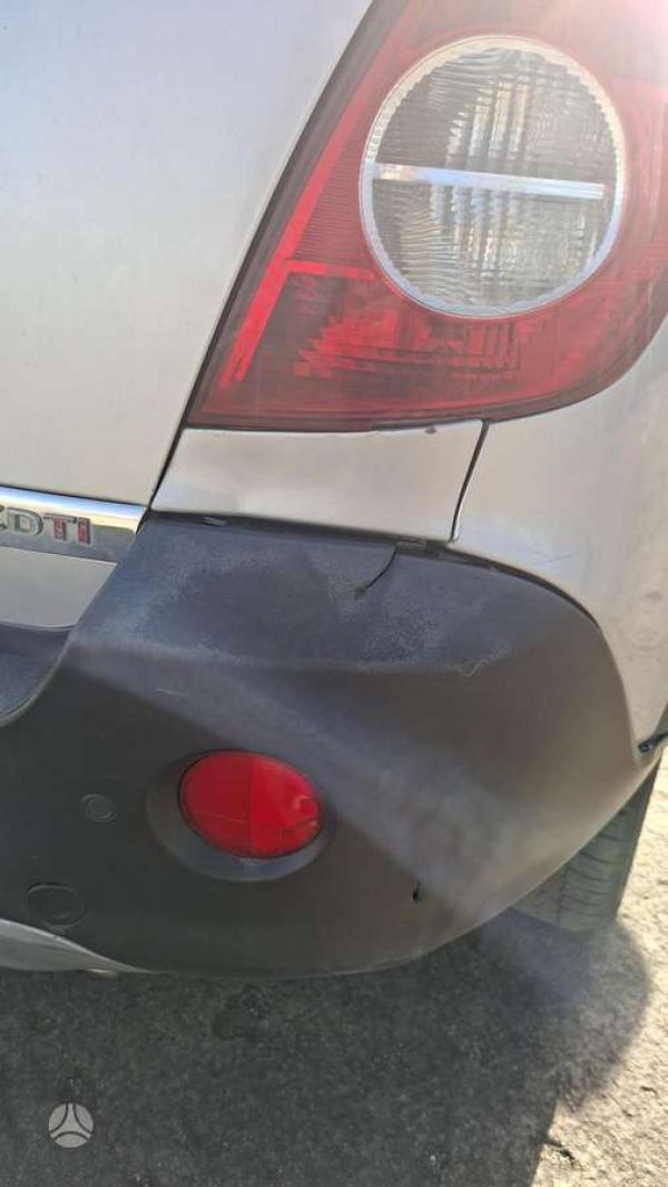 Grey Opel Antara 2008 in Mazeikiai, with an engine capacity of 1.99 L and mileage of 332 thousand km for 2699 €, photo 7 on AUTOMOTO.COM.LV