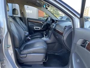Grey Opel Antara 2008 in Talsi, with an engine capacity of 2.00 L and mileage of 277 thousand km for 3300 €, photo 10 on AUTOMOTO.COM.LV