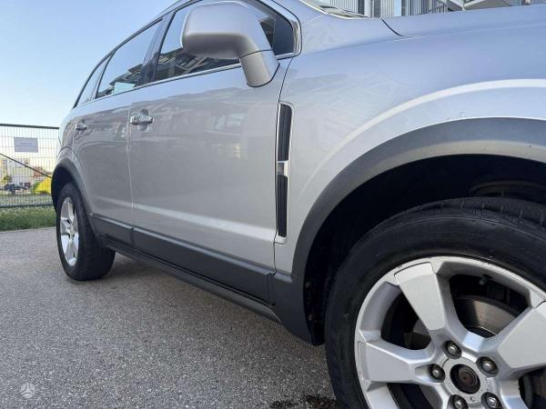 Grey Opel Antara 2008 in Vilnius, with an engine capacity of 1.99 L and mileage of 295 thousand km for 2400 €, photo 8 on AUTOMOTO.COM.LV