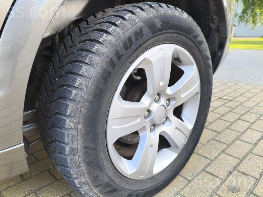 Grey Opel Antara 2008 in Jelgava, with an engine capacity of 2.00 L and mileage of 255 thousand km for 2700 €, photo 5 on AUTOMOTO.COM.LV