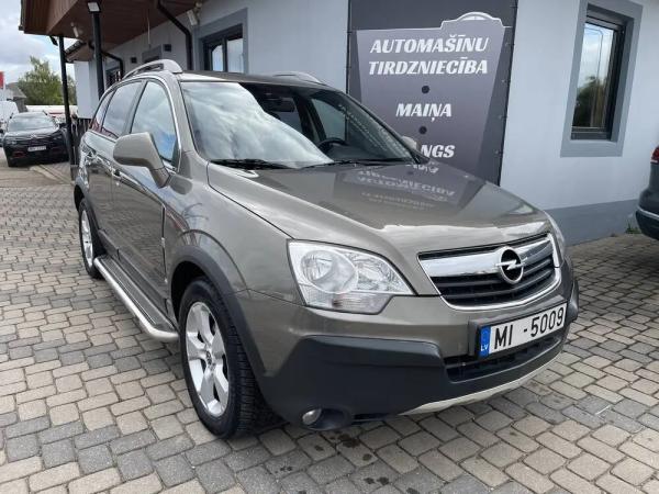 Grey Opel Antara 2008 in Talsi, with an engine capacity of 2.00 L and mileage of 239 thousand km for 3600 €, photo 1 on AUTOMOTO.COM.LV