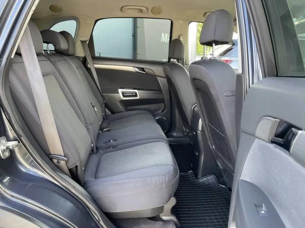 Grey Opel Antara 2008 in Talsi, with an engine capacity of 2.00 L and mileage of 248 thousand km for 3300 €, photo 8 on AUTOMOTO.COM.LV