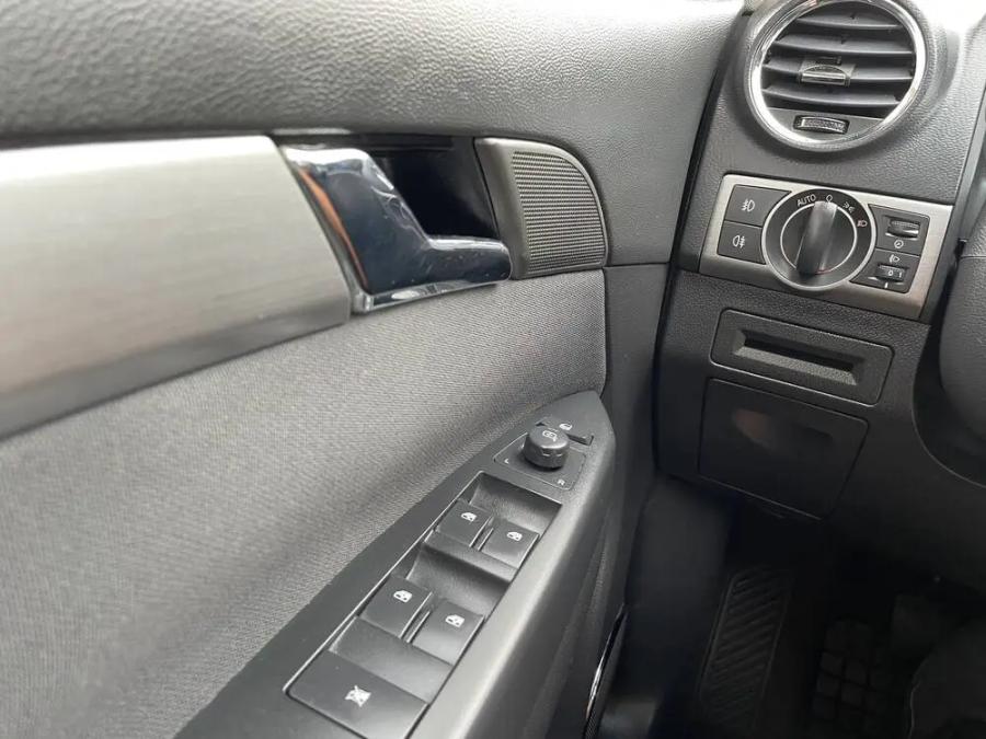 Pelēks Opel Antara 2008 Talsi, ar dzinēja tilpumu 2.00 L un nobraukumu 248 tūkst. km par 3300 €, foto 15 vietnē AUTOMOTO.COM.LV