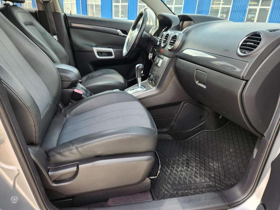 Pelēks Opel Antara 2008 Tauragė, ar dzinēja tilpumu 1.99 L un nobraukumu 237 tūkst. km par 3500 €, foto 17 vietnē AUTOMOTO.COM.LV