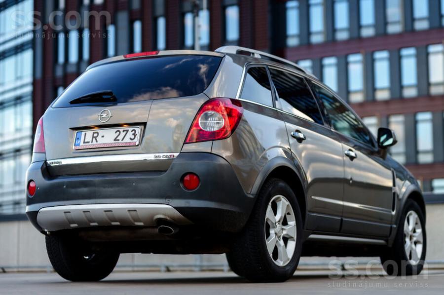 Grey Opel Antara 2009 in Riga, with an engine capacity of 2.00 L and mileage of 286 thousand km for 4950 €, photo 6 on AUTOMOTO.COM.LV