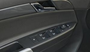 Pelēks Opel Antara 2009 Rīga, ar dzinēja tilpumu 2.00 L un nobraukumu 170 tūkst. km par 5990 €, foto 11 vietnē AUTOMOTO.COM.LV