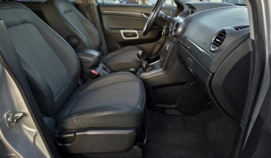 Pelēks Opel Antara 2009 Rīga, ar dzinēja tilpumu 2.00 L un nobraukumu 170 tūkst. km par 5990 €, foto 13 vietnē AUTOMOTO.COM.LV