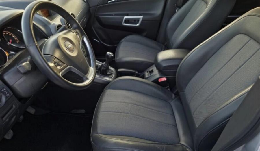 Pelēks Opel Antara 2009 Rīga, ar dzinēja tilpumu 2.00 L un nobraukumu 170 tūkst. km par 5990 €, foto 18 vietnē AUTOMOTO.COM.LV