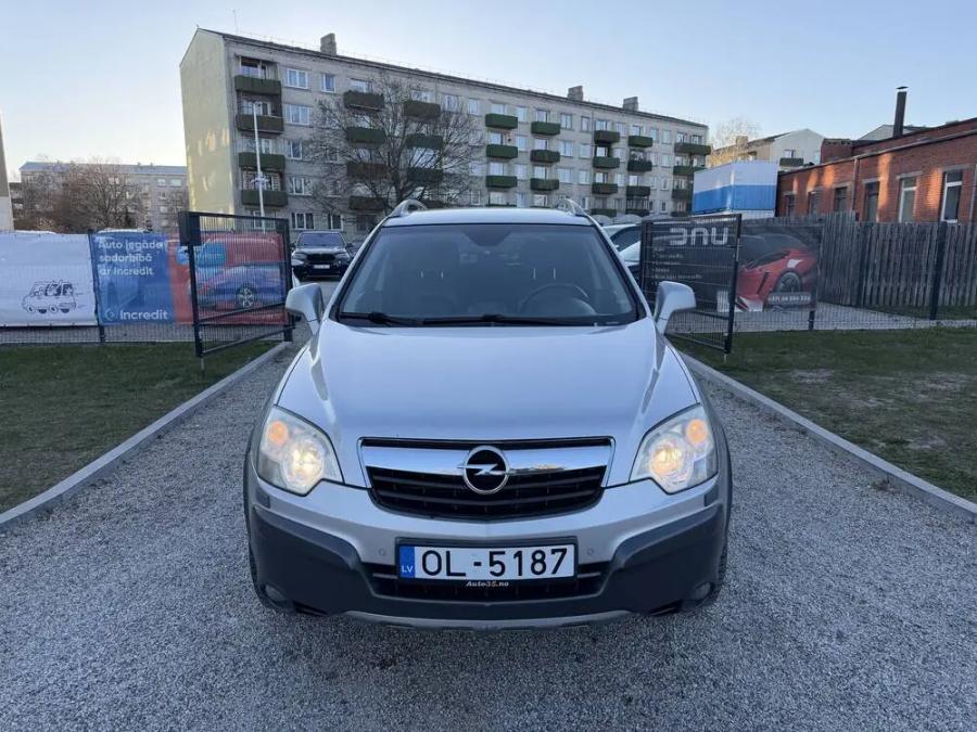 Pelēks Opel Antara 2009 Ventspils, ar dzinēja tilpumu 2.00 L un nobraukumu 263 tūkst. km par 3100 €, foto 3 vietnē AUTOMOTO.COM.LV