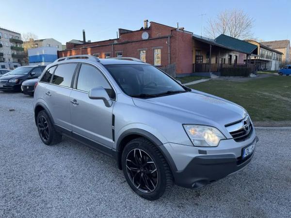 Grey Opel Antara 2009 in Ventspils, with an engine capacity of 2.00 L and mileage of 263 thousand km for 3100 €, photo 3 on AUTOMOTO.COM.LV