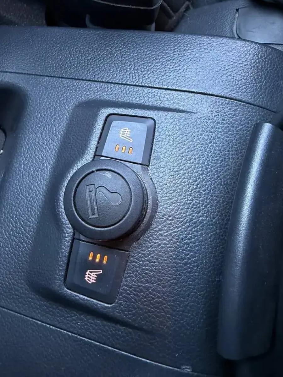 Pelēks Opel Antara 2009 Ventspils, ar dzinēja tilpumu 2.00 L un nobraukumu 263 tūkst. km par 3100 €, foto 15 vietnē AUTOMOTO.COM.LV
