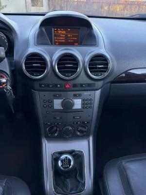 Pelēks Opel Antara 2009 Ventspils, ar dzinēja tilpumu 2.00 L un nobraukumu 263 tūkst. km par 3100 €, foto 17 vietnē AUTOMOTO.COM.LV