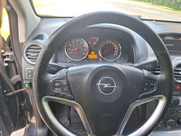 Grey Opel Antara 2009 in Ukmerge, with an engine capacity of 3.20 L and mileage of 263 thousand km for 2500 €, photo 10 on AUTOMOTO.COM.LV