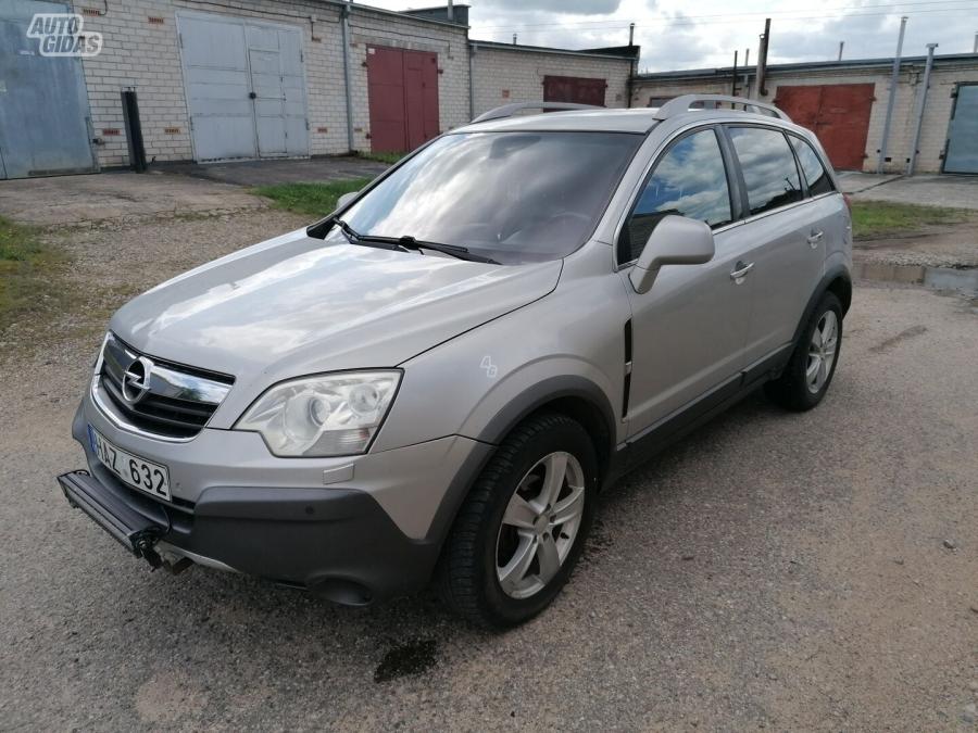 Grey Opel Antara 2009 in Moletai, with an engine capacity of 2.00 L and mileage of 367 thousand km for 1650 €, photo 1 on AUTOMOTO.COM.LV
